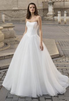 Try on the Élysée Etoile Callista Gown in Los Angeles, CA | Karoza Bridal